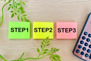 枕木で玄関アプローチをDIYする際の3STEP！おしゃれな参考例まで紹介 | 家とも｜外構工事のあれこれを解決。